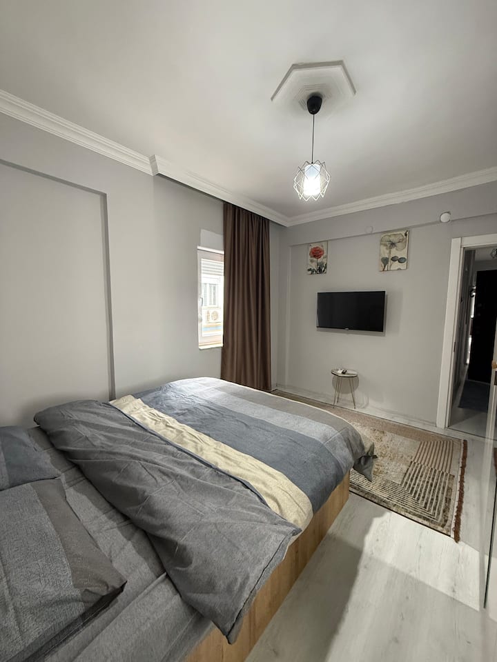 (4)-konyaaltı Plajına 500 Metre ,Yürüyerek 5 Dk - Antalya