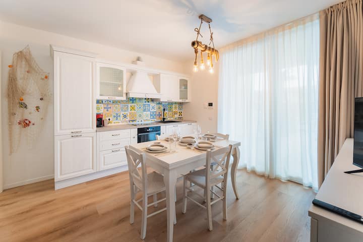 Wave Island Resort | Piscina | Free Parking A/c - Jesolo