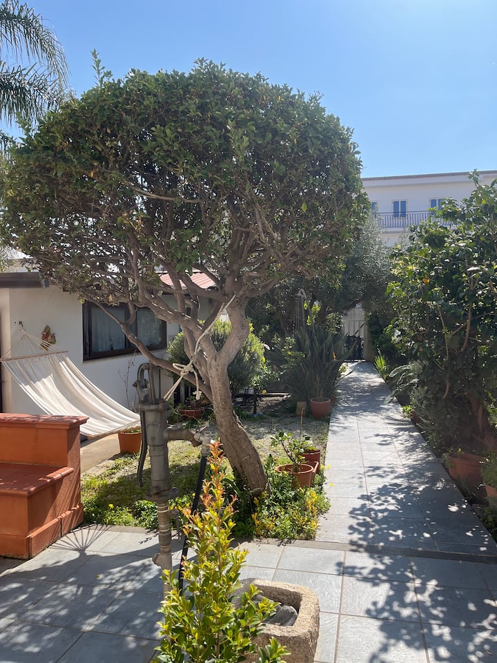 Casa Vacanza A Tonnarella A Due Passi Dal Mare - Falcone