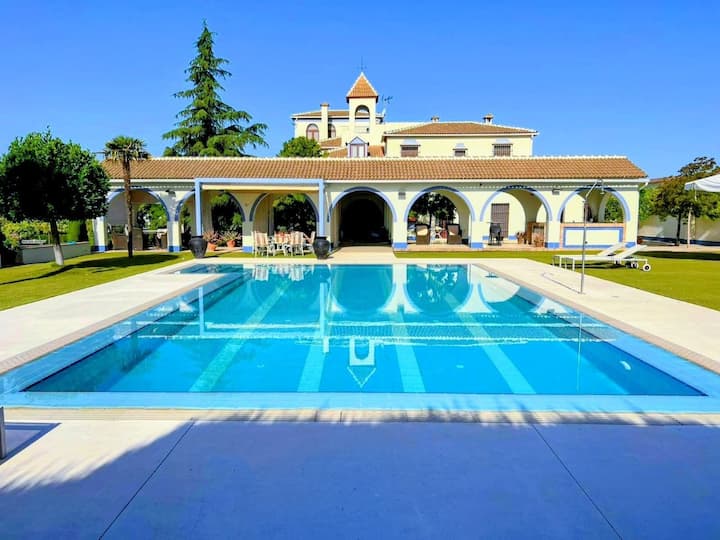 Luxury Country Villa With Pool & Bbq Near Córdoba - Lucena