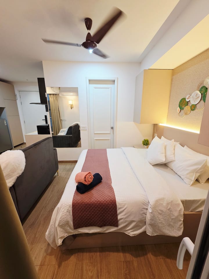 Urban Oasis By Superhomes/318/ Calm & Cozy/airport - Pune