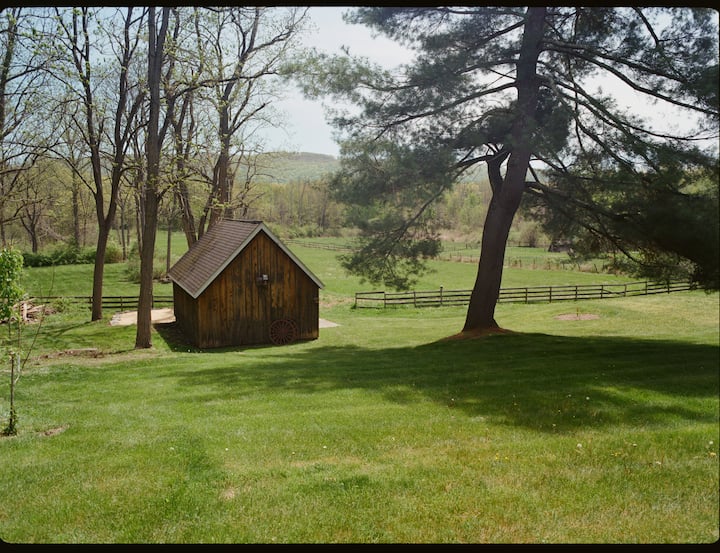 Blue Hill Cottage - Dutchess County, NY