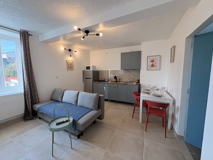 Appartement Mira Cozy - Calme & Douceur Thiers - ibis Budget Thiers