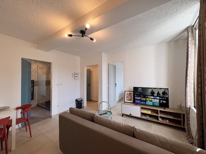 Appartement Mira Cozy - Calme & Douceur Thiers - ibis Budget Thiers