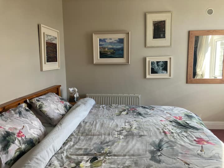 Room In Artists Home - Limerick
