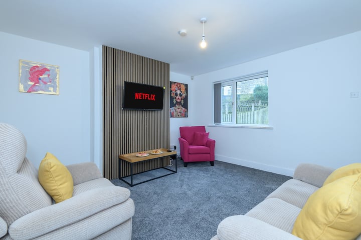 Contractor Friendly House | Long Stay Deals - Halifax, Royaume-Uni