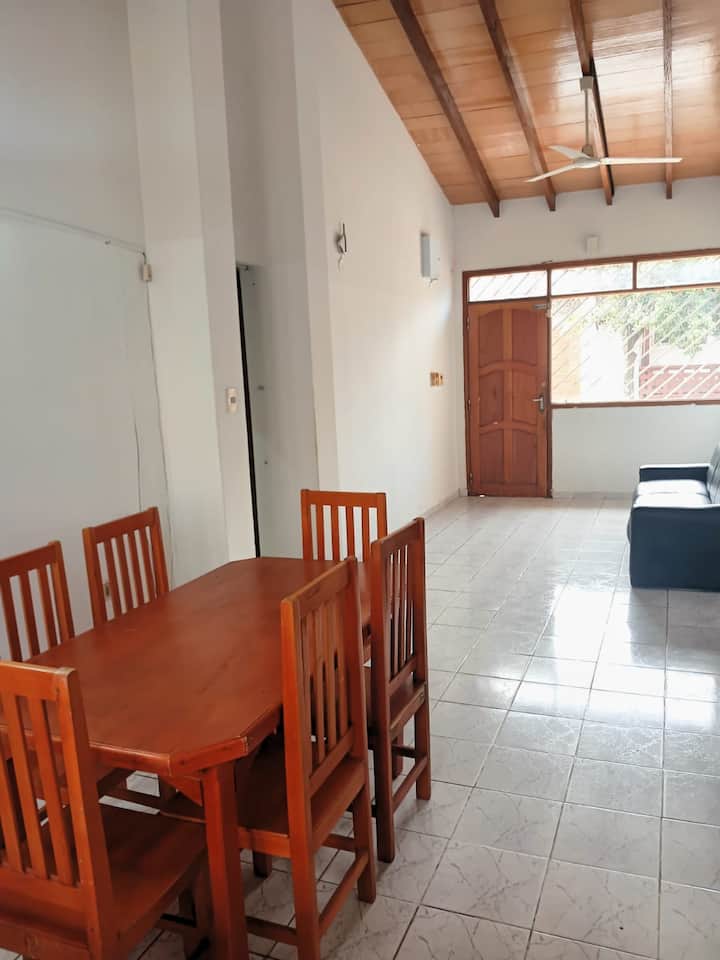 Casa Centrica A Pasos De Todo - Villarrica