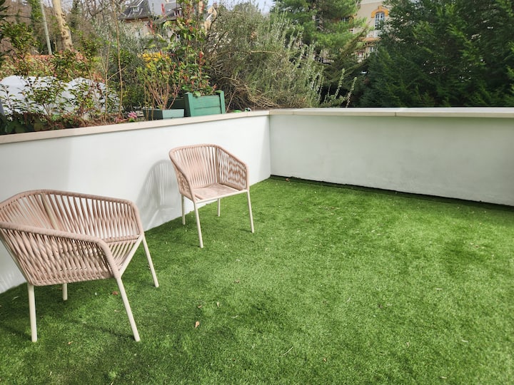 Appartement Deux Chambres Avec Terrasse De 25m2 - Fontainebleau