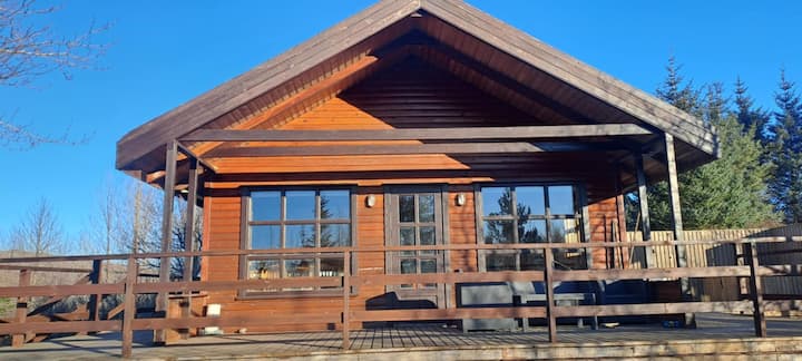 Cozy Cabin With Hot Tub In West Iceland - Islande