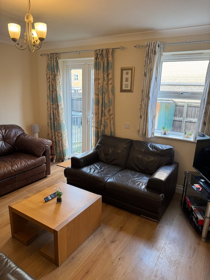 Spacious | Sleeps 9 | 3 Bath | Parking | Gy - Great Yarmouth