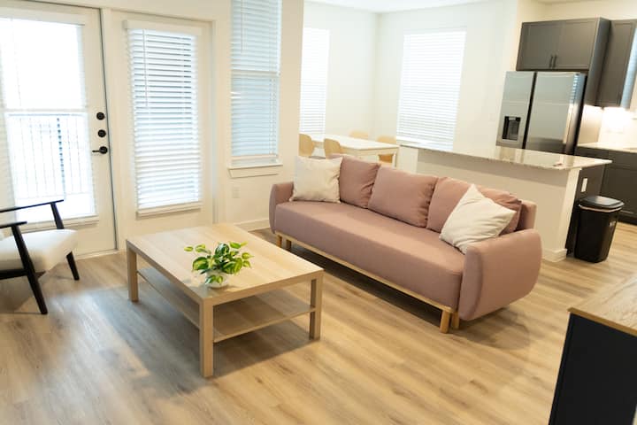 2-br Secure In Katy Pool/gym King B - Katy, TX