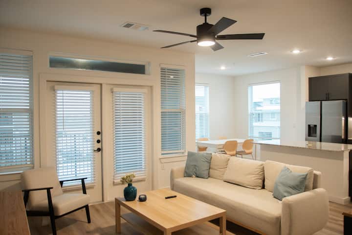 2-br Secure In Katy Pool/gym King C - Katy, TX