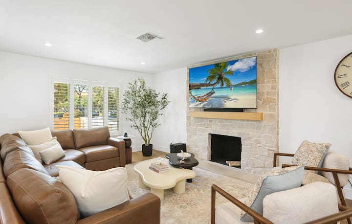 Enchanting Orange County Home By Beaches/disney - Seal Beach, CA
