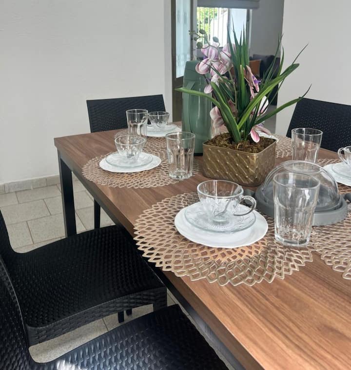 Casa Acolhedora De 03 Quartos. - Passos