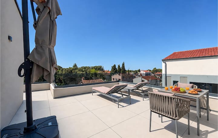Cozy Apartment In Rovinj With House Sea View - Rovinj