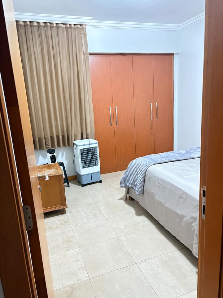 Próx. Ao Centro De Convenções, C/ Garagem - Goiânia