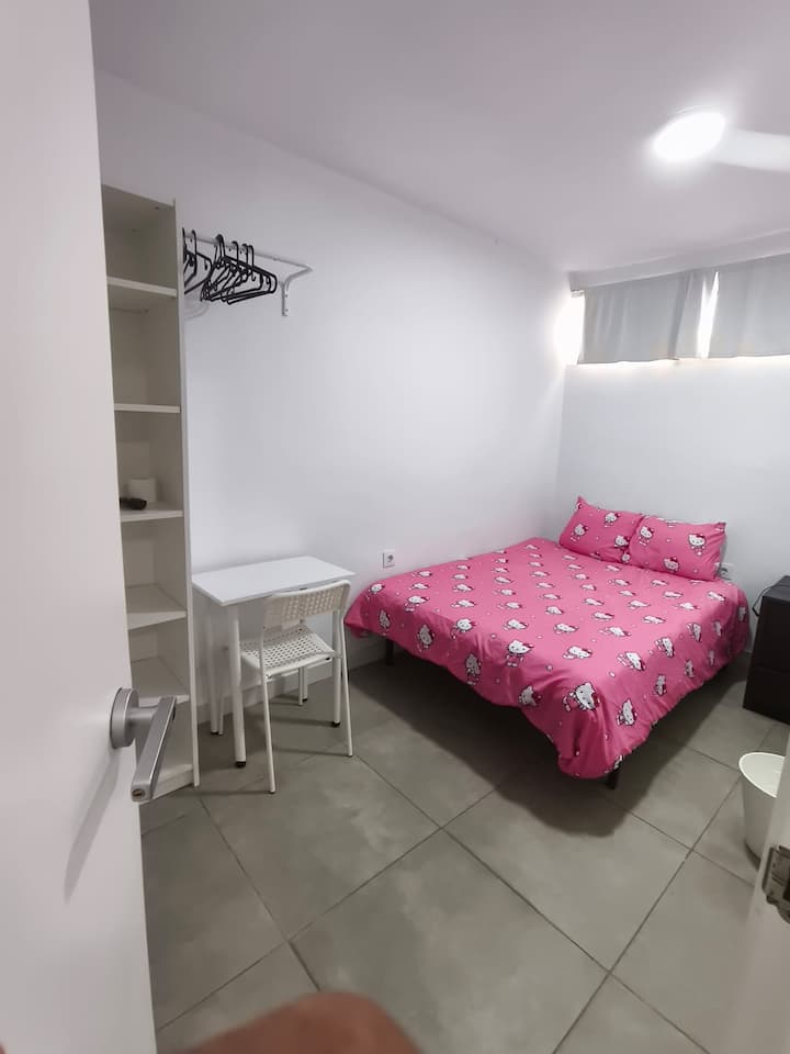 Chambre à 9 Minutes De La Feria - Séville