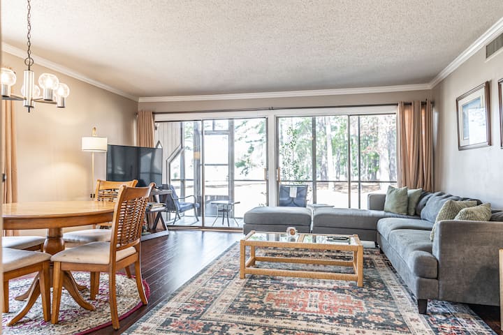 Patio Views Of Pinehurst No.5 • Walk To Resort - Pinehurst, NC