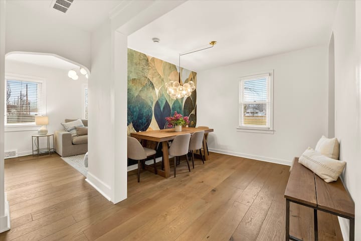 Contemporary Cottage West | 3bd | Detroit Dtw A2 - Aéroport métropolitain de Détroit (DTW)