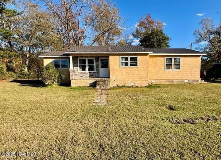 Cozy Jacksonville Home Near Camp Lejeune & Beaches - Jacksonville, NC