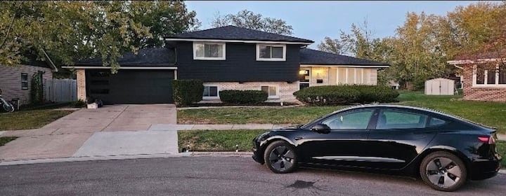 Modern Orland Park Retreat | 30 Min To Chicago - Tinley Park, IL