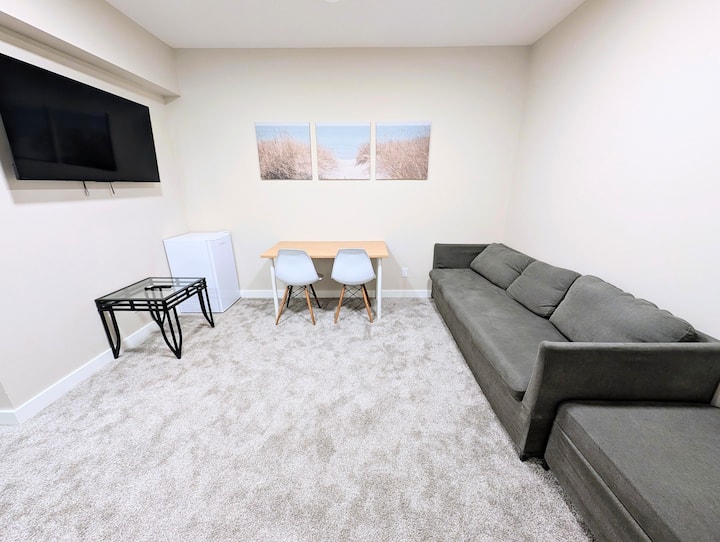 Airport Proximity|private Guest Suite|keyless Entr - Airdrie