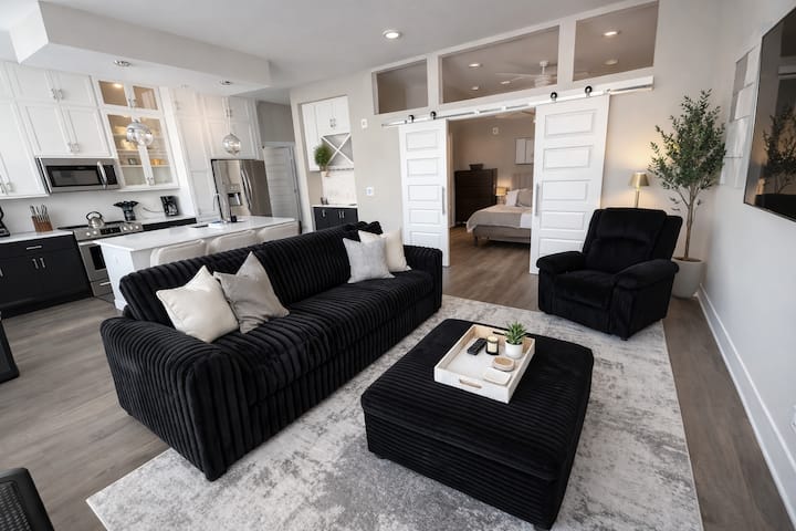 Luxury Uptown 2br | $4k Monthly Rate| Free Parking - 샬럿