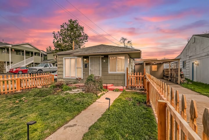 Stylish 1-br In The Heart Of Medford - Medford, OR