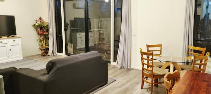 Ground Level Unit With Private Courtyard - Melton