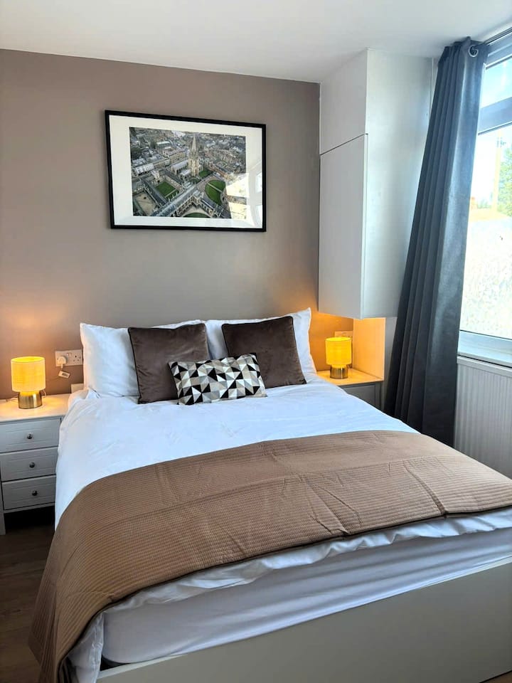 Central Oxford | Free Parking | Superior Studio R1 - Oxford