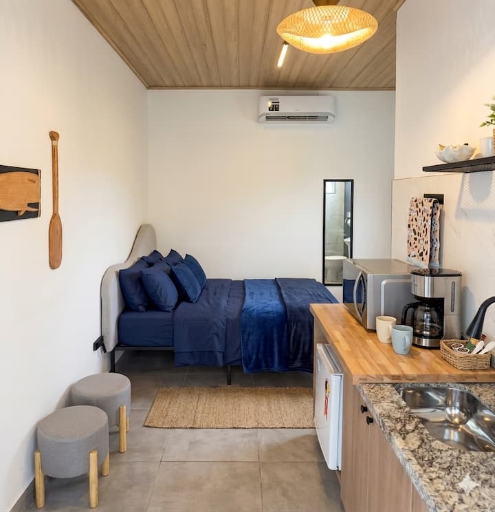 Onda Studios 2 - Completo C/ar Cond. E Cozinha - Bertioga