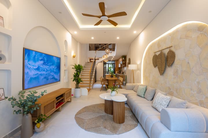 Casa Del Sol - Tropical Escape By The Beach - Da Nang