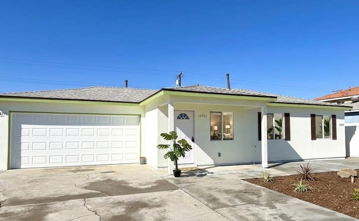 Prime Location -Vietnam Town - Near Disney&beach - Huntington Beach, CA