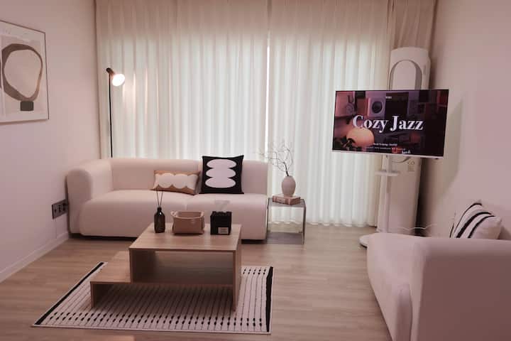 #부산역10분/12인/욕실2/퀸침대5개/방3/대형100.6㎡/호텔침구 - Busan