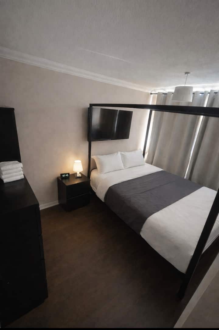 3 Bed Home In The River Port St Ives, Cambs. - Raptor Foundation