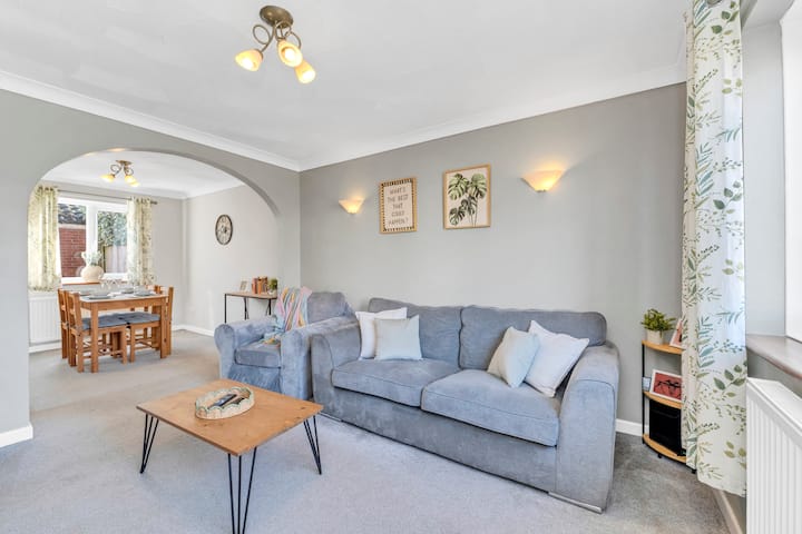 Cosy Family House In Diss With Parking - Diss