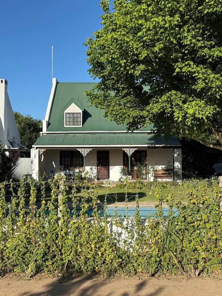House On Victoria - Greyton