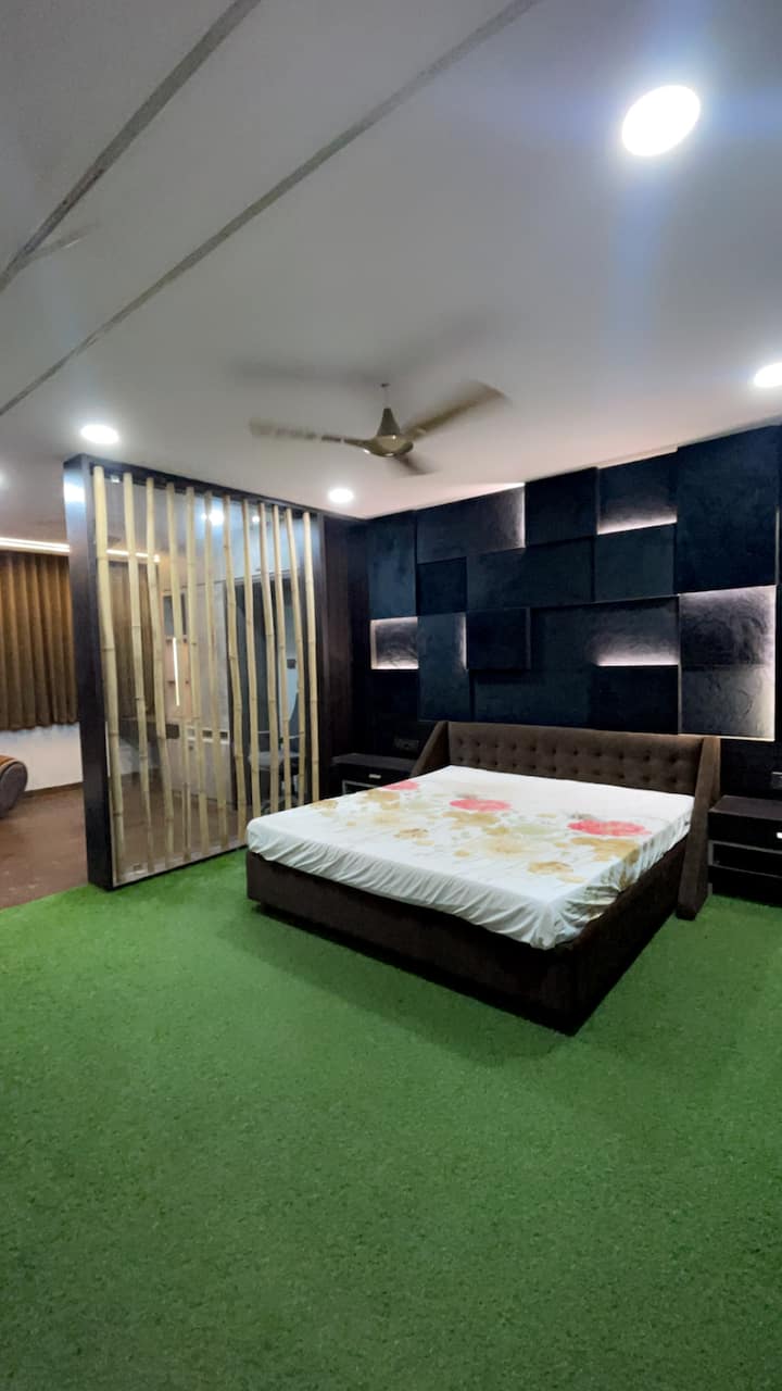 Wardha Lux Lotus - Gandhinagar