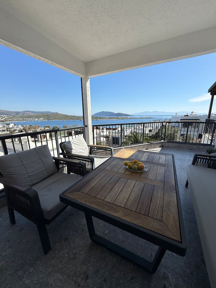 Panoramic Sea View Home – Walk To The Beach - Bitez