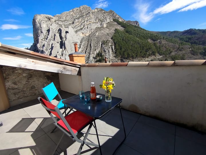 Studio Centre De Sisteron Avec Terrasse Et Vue - Sisteron
