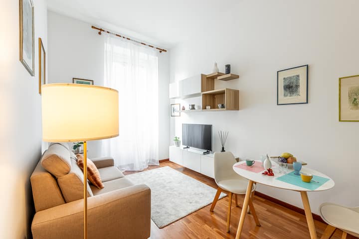 Luxury, Modern & Charming Apt Near Central Station - Milan