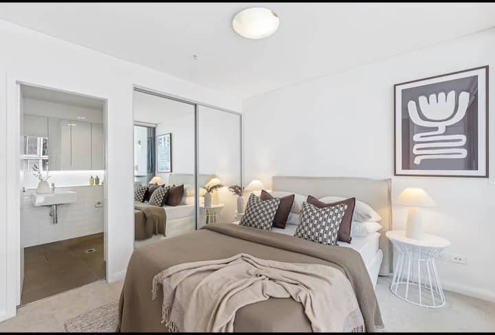 Stylish 3br Family Home | Walk To Metro&shopping - Collaroy