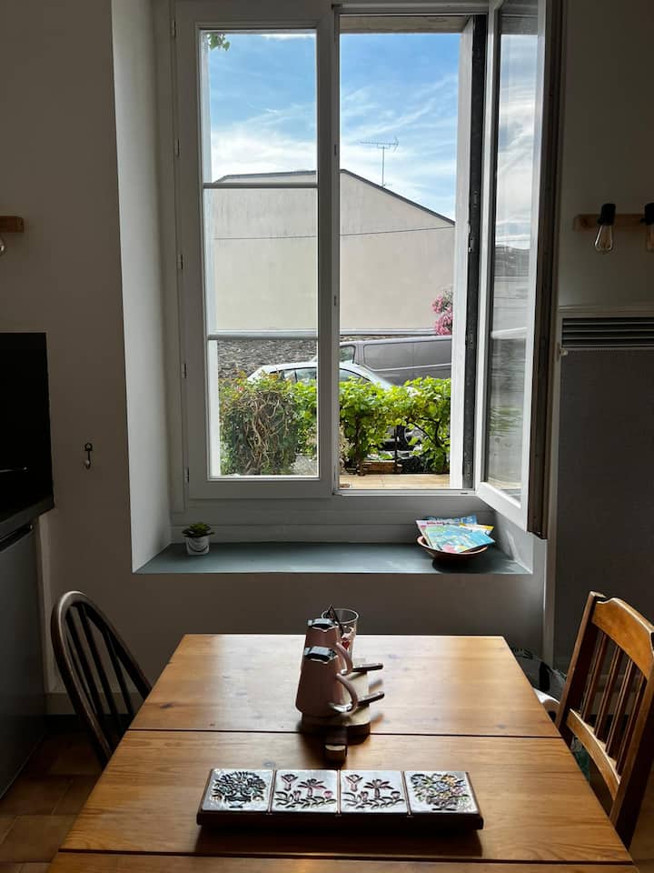 Studio Cosy Avec Terrasse Et Parking Privé - Angers