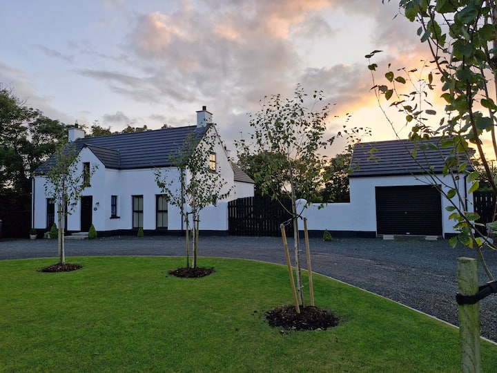 Plum Tree Cottage - Ballycastle