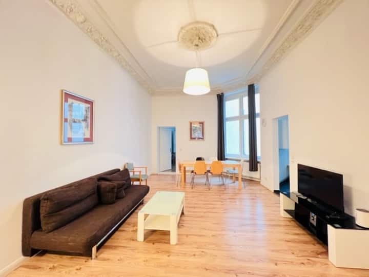 Spacious 3br Apartment In Mitte Near Alex - 2/4 - Berlin