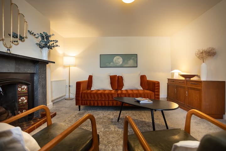 Cosy 2-bed Home | Berwick | Pet Friendly | Parking - Berwick-upon-Tweed