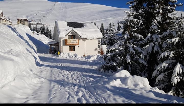 Casa Bunicuței -Rânca - Mălaia