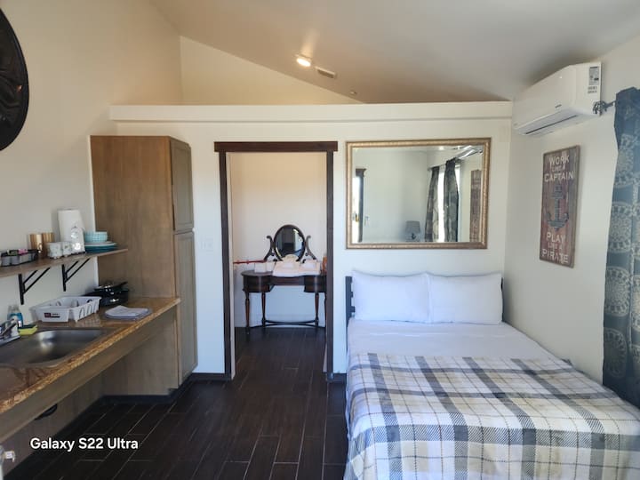 B-4 Studio Cabin Ada With Large Shower - United States