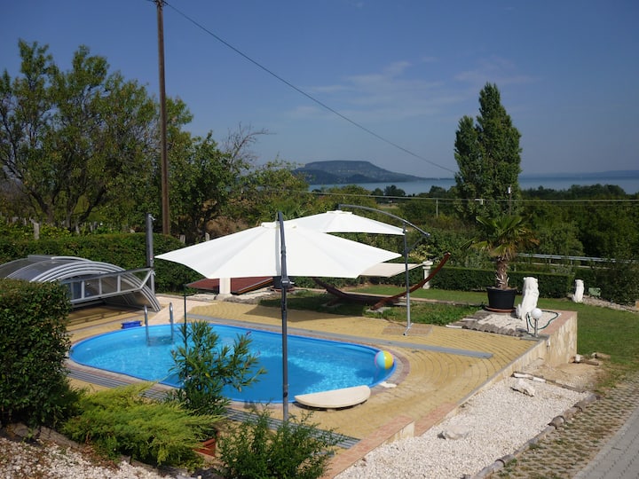 Panoramic Hillside Apartment With Pool&infrasauna - Szigliget