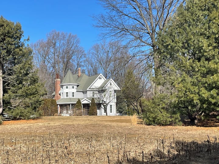 Bungalow On The Lake - Lincoln Park, NJ